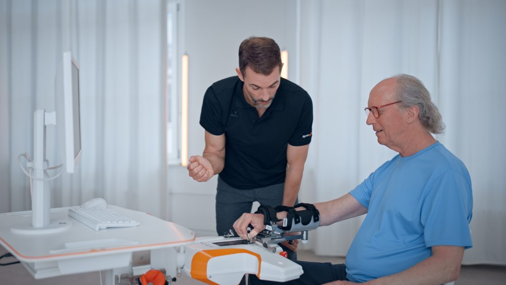 The pioneer in Finger-Hand-Rehabilitation | Amadeo